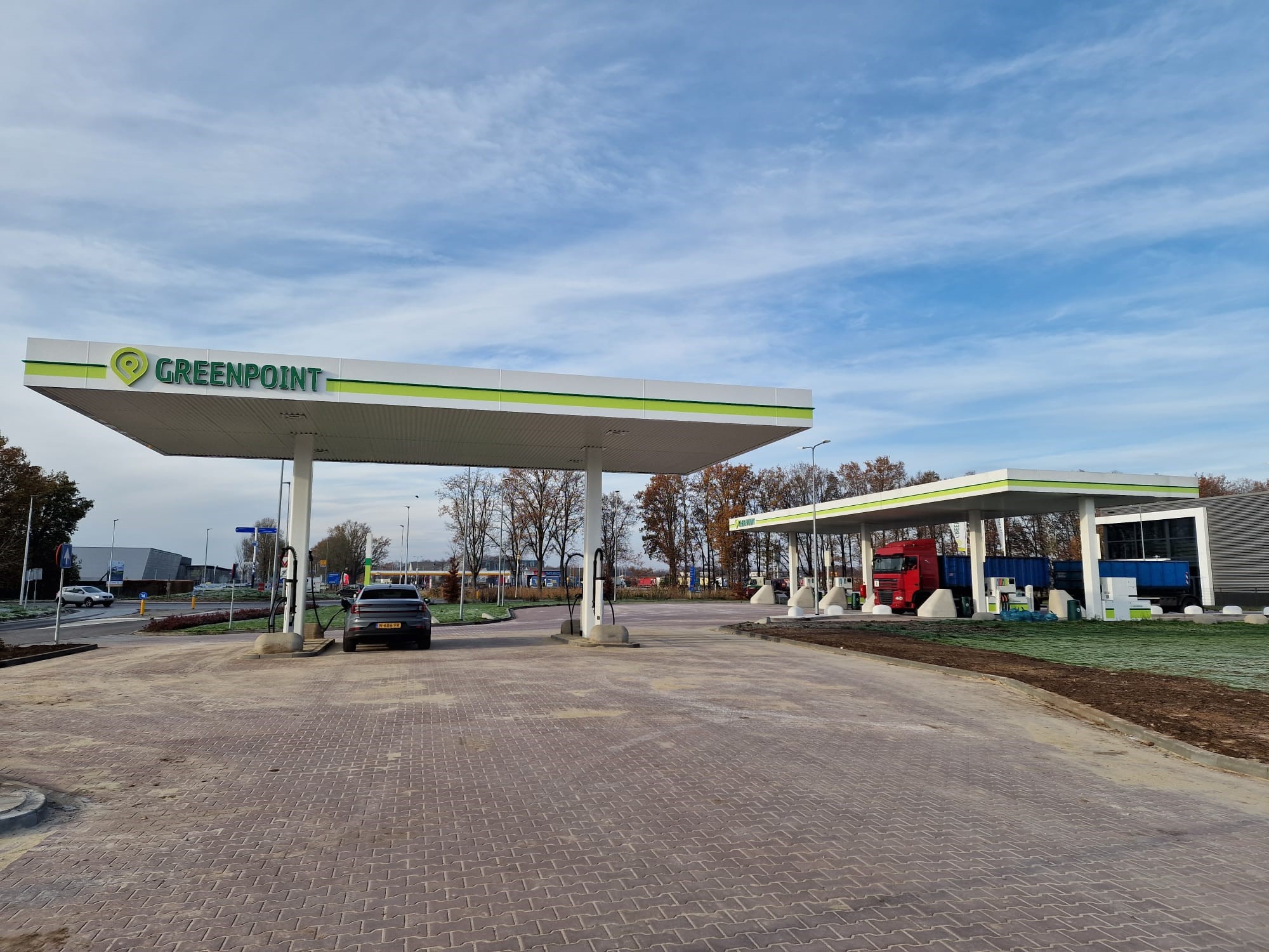 Greenpoint Asten breidt uit met 4 snelladers - Van Kessel