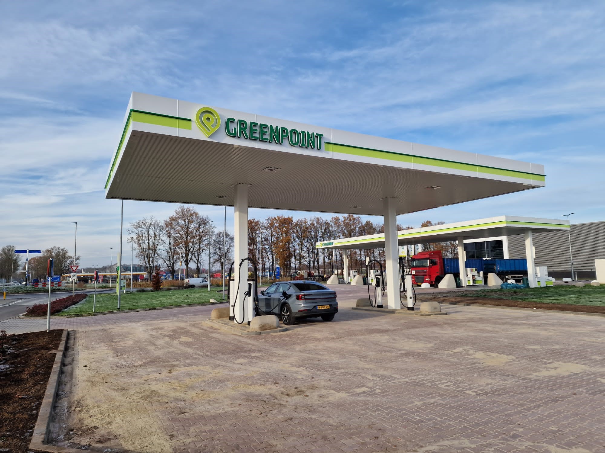 Nieuw bij Greenpoint Asten: snelladen met 400 kW - Van Kessel